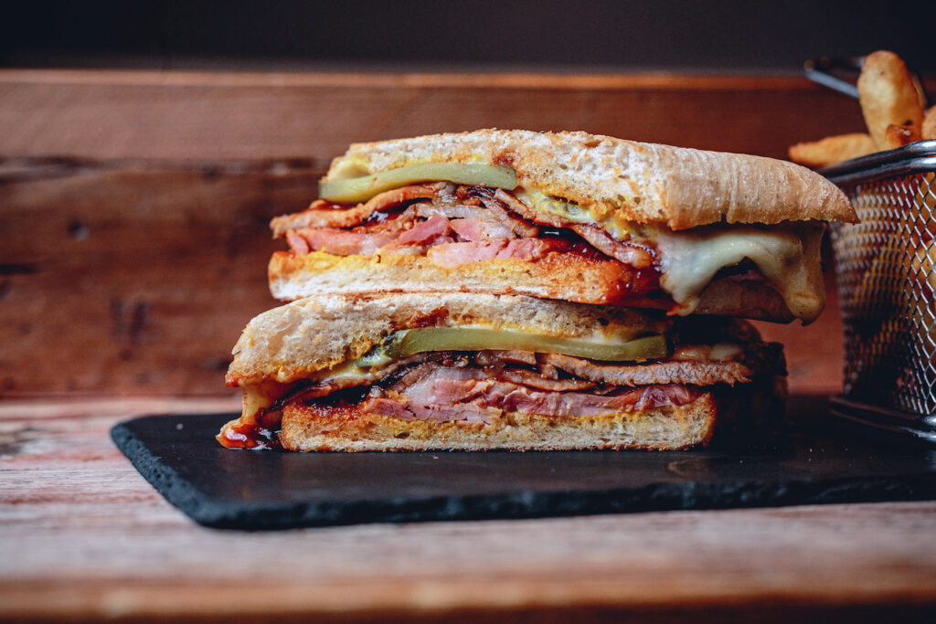 The Devonshire Arms: Dine